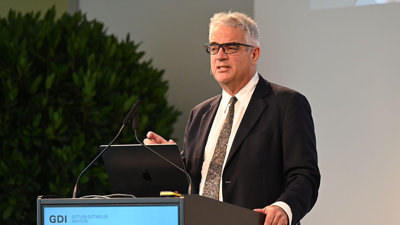 Nicholas Christakis: "AI is changing our interpersonal interaction too